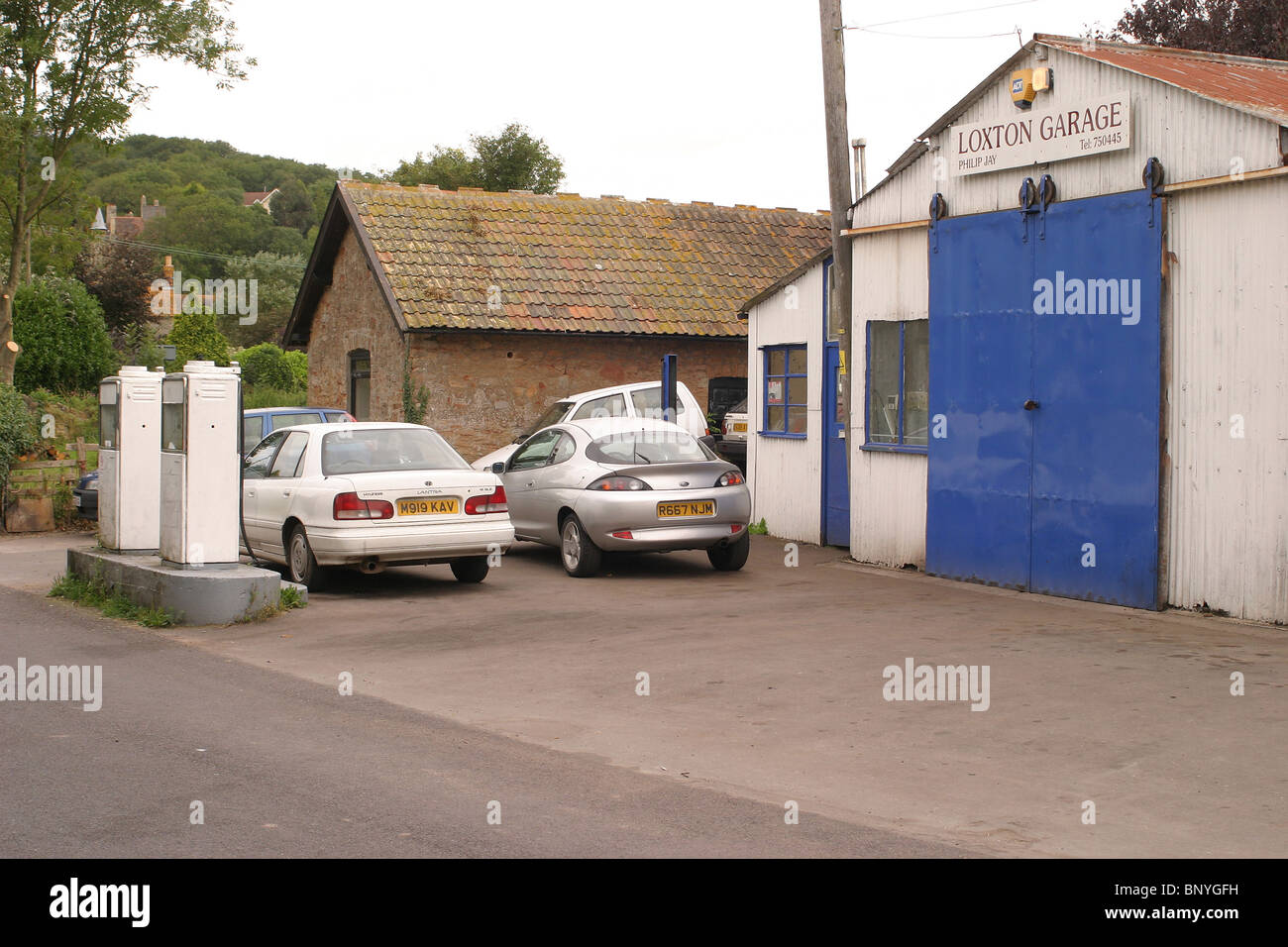Country Garage High Resolution Stock Photography and Images - Alamy