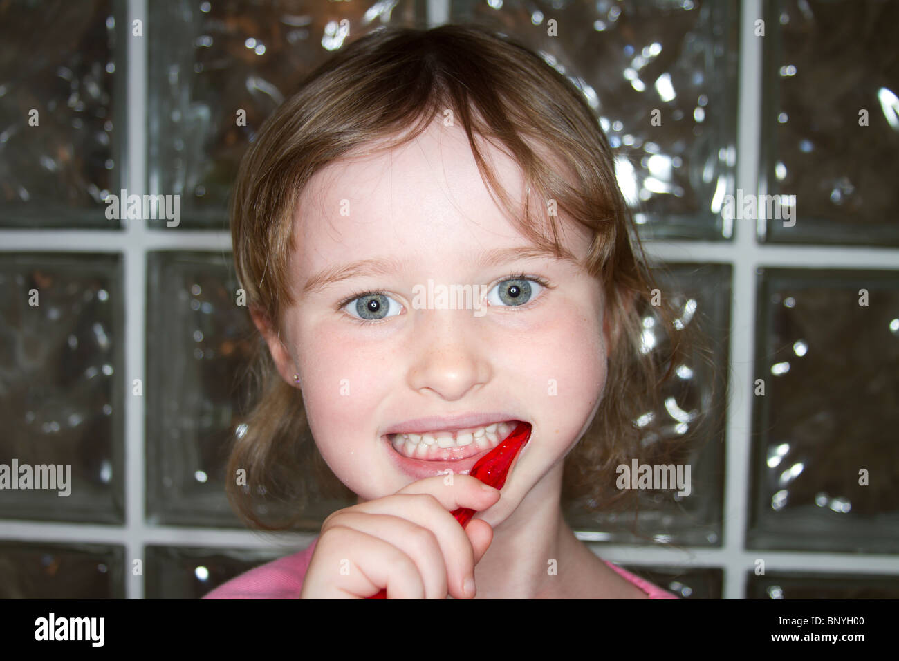 Child incisor teeth hi-res stock photography and images - Alamy