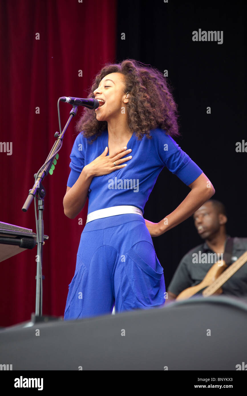 Corinne bailey rae singer hi-res stock photography and images - Alamy
