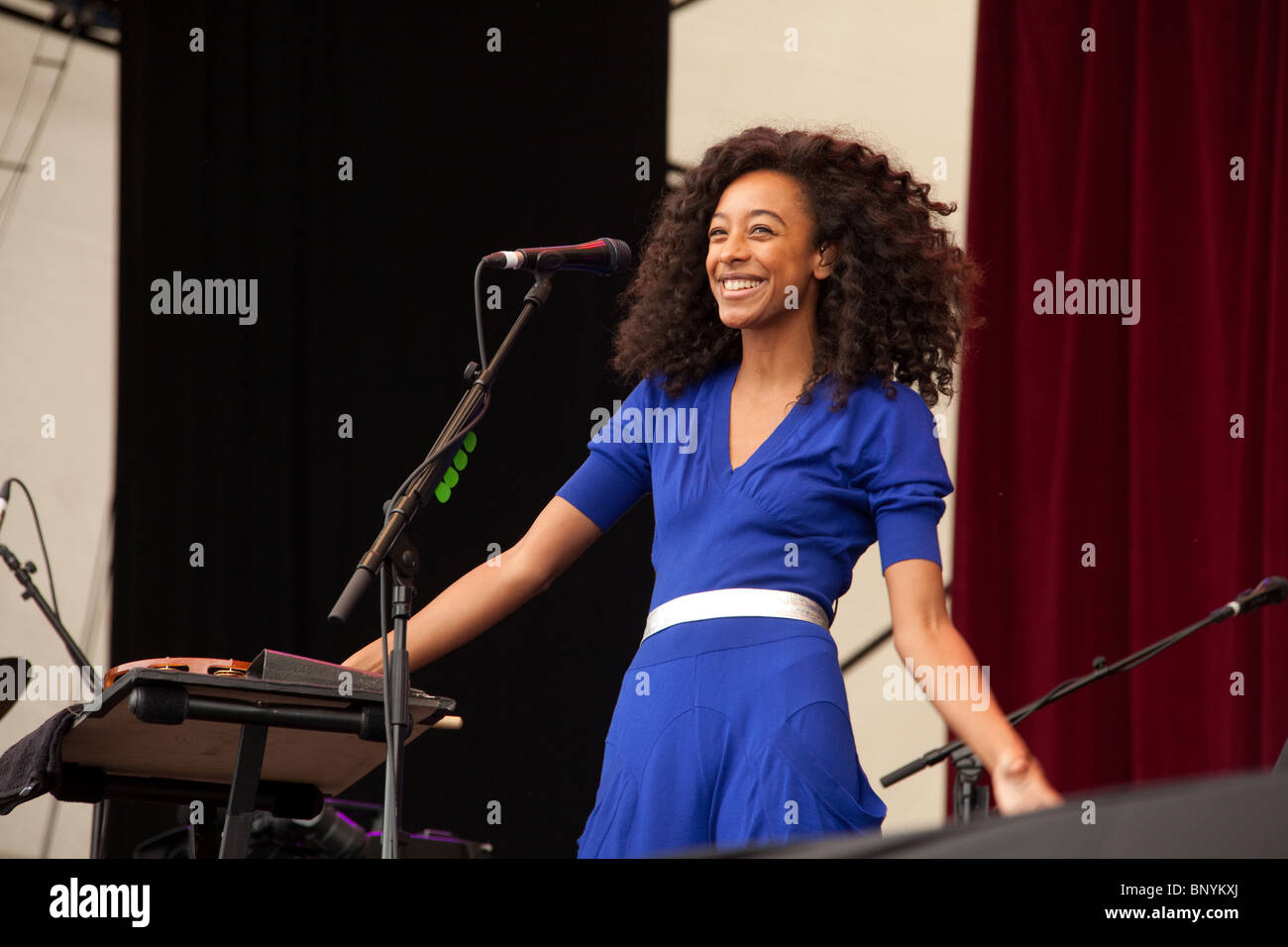Corinne bailey rae singer hi-res stock photography and images - Alamy