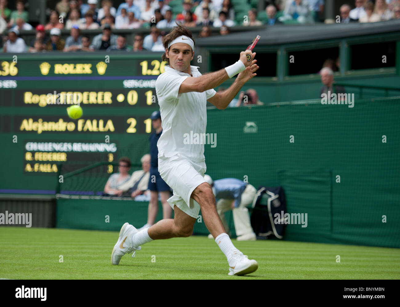 The Wimbledon Tennis Championships 2010 Roger Federer Stock Photo - Alamy