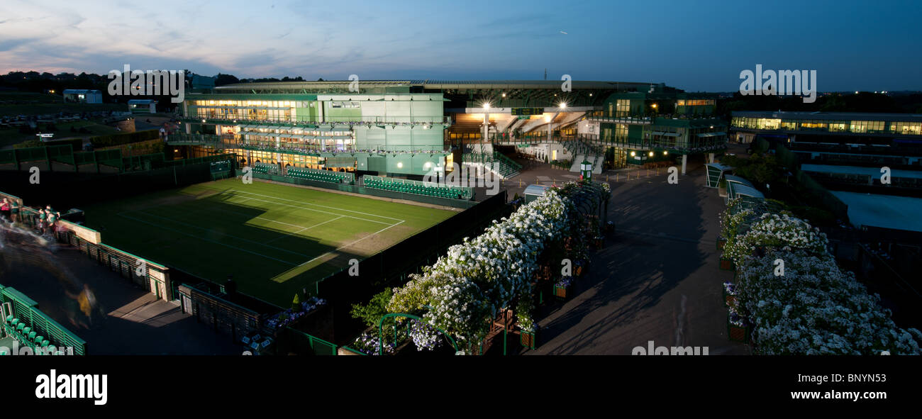 Wimbledon night tennis hi-res stock photography and images - Alamy