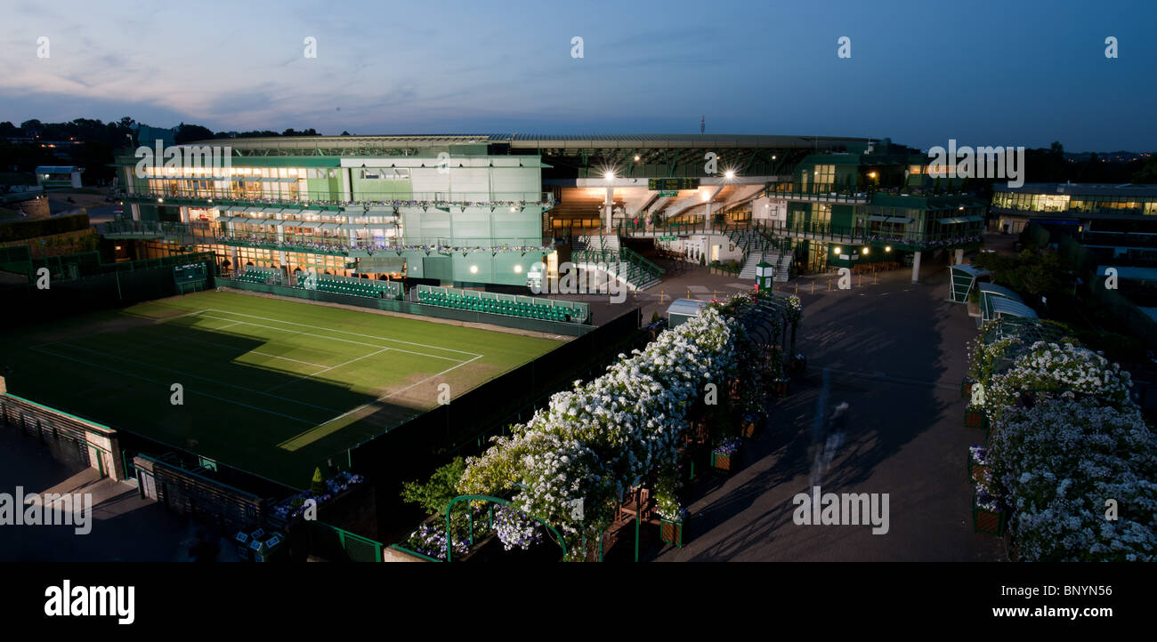 Wimbledon night tennis hi-res stock photography and images - Alamy