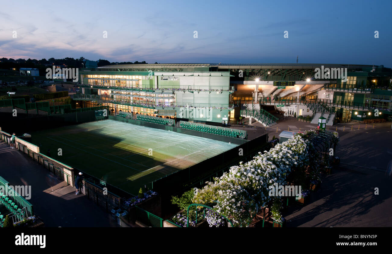 Wimbledon night tennis hi-res stock photography and images - Alamy
