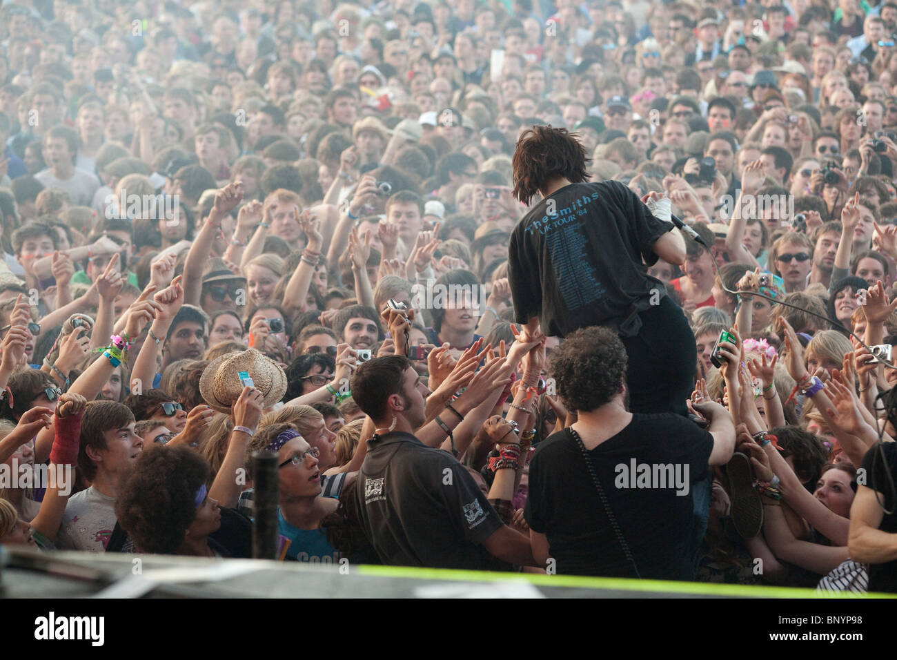 Ethan kath crystal castles hi-res stock photography and images - Alamy