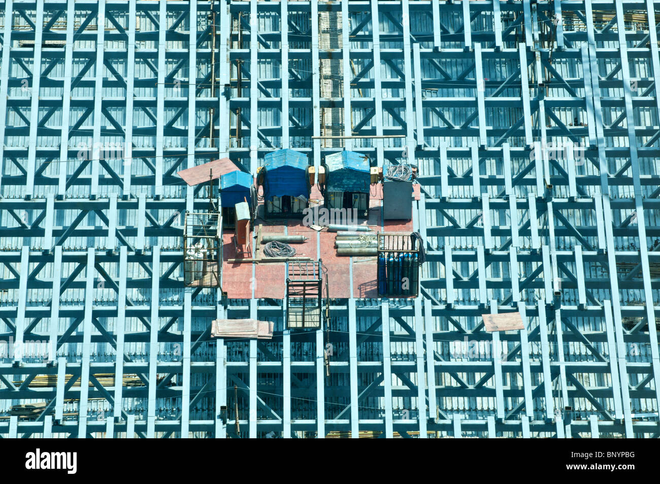 Welding on skyscraper hi-res stock photography and images - Alamy