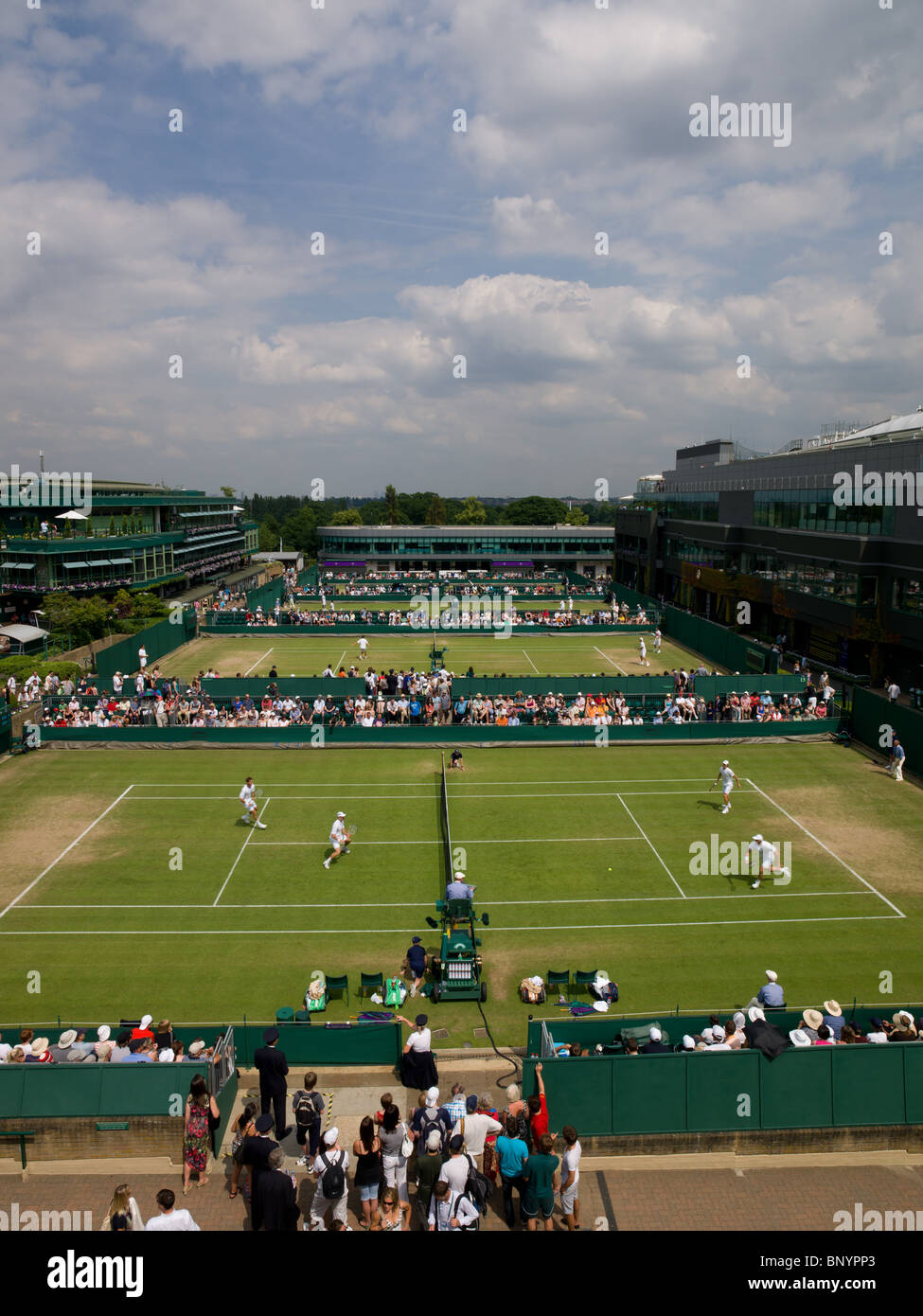 Wimbledon centre court aerial hi-res stock photography and images - Alamy