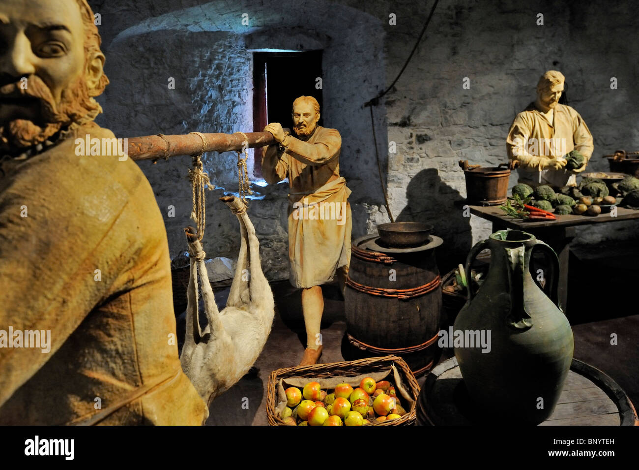 Scotland stirling stirlingshire castle medieval kitchen hi-res stock ...