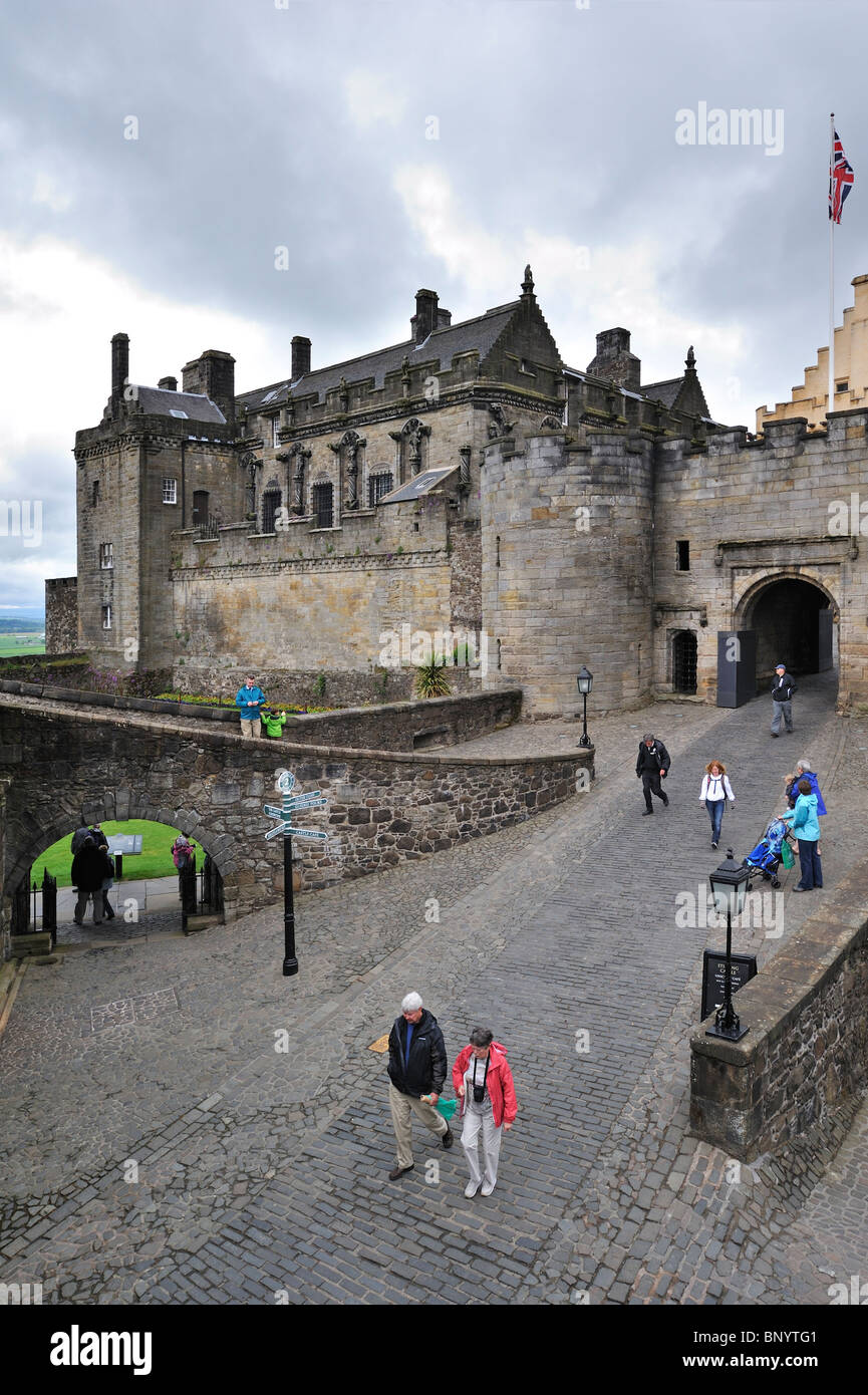 Tourists at castle gate hi-res stock photography and images - Alamy