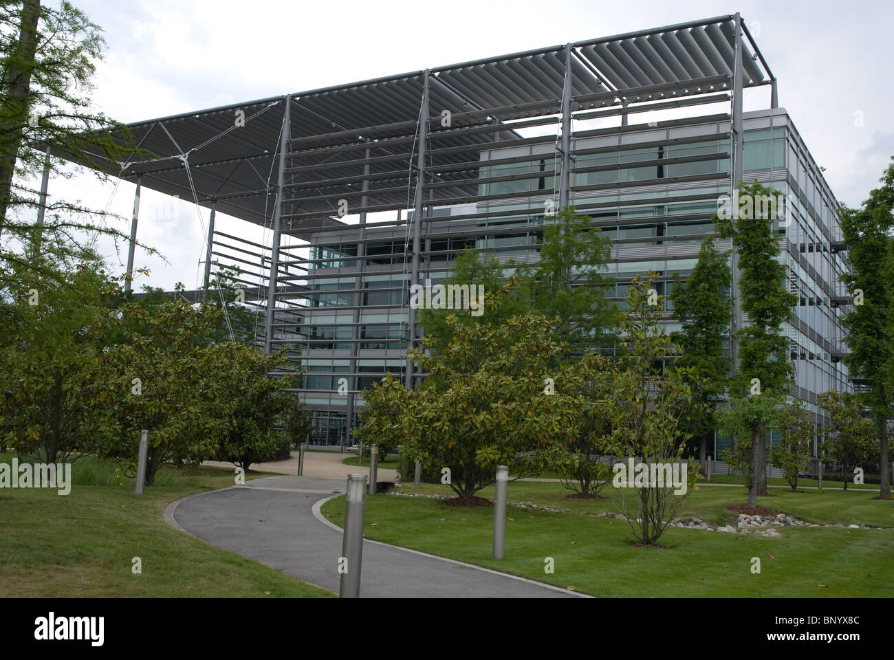 Chiswick business park hi-res stock photography and images - Alamy