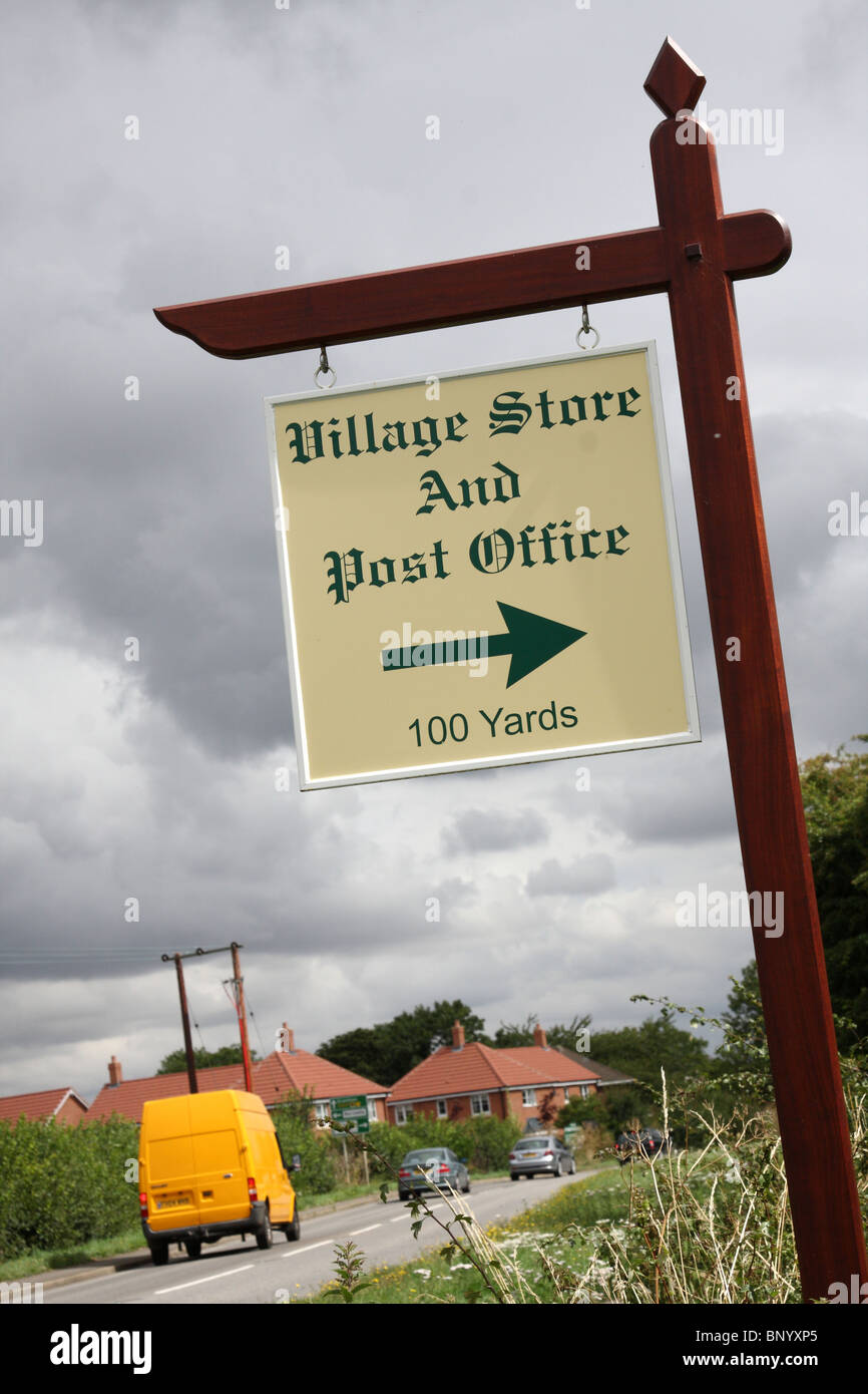 Village post office and store hi-res stock photography and images - Alamy