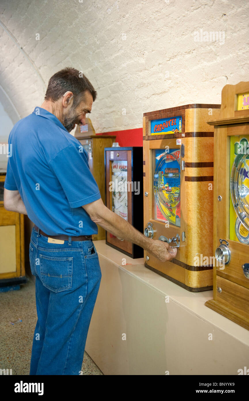 Penny arcade game hi-res stock photography and images - Alamy
