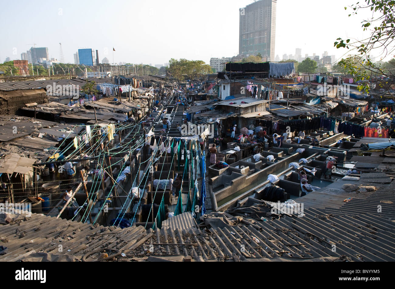 Dhobi ghats at Saat Rasta near Mahalaxmi Station Stock Photo - Alamy