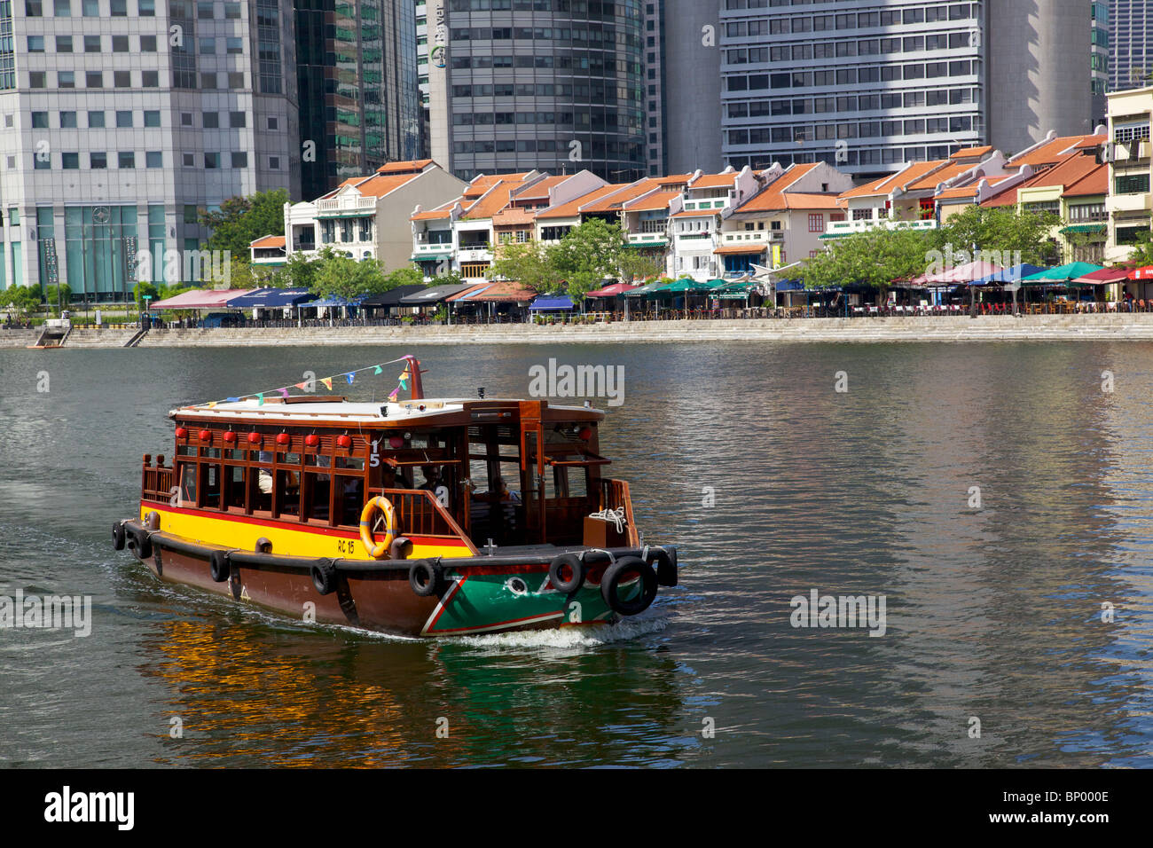 Bumboat singapore river hi-res stock photography and images - Alamy