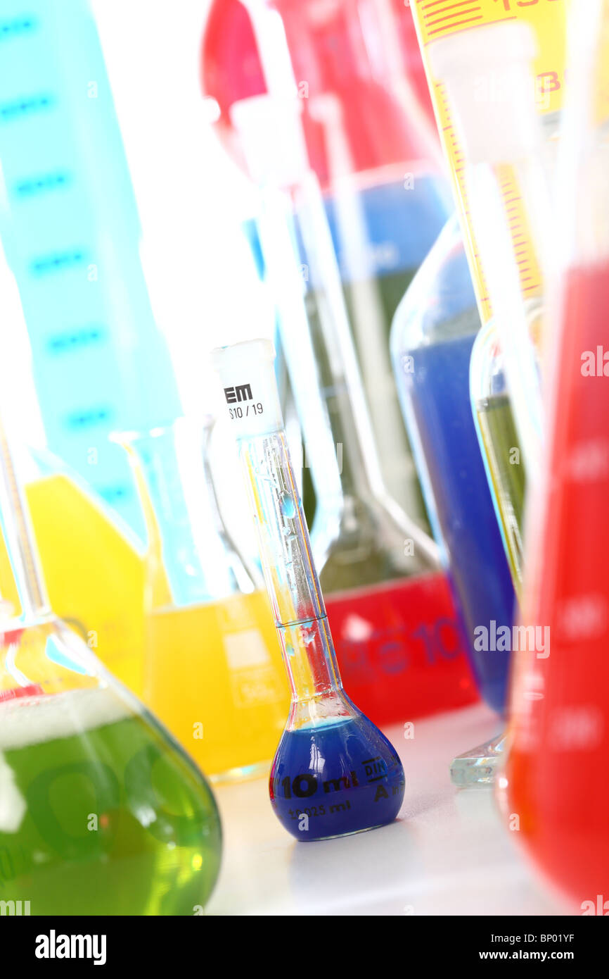 Glass labware hi-res stock photography and images - Alamy