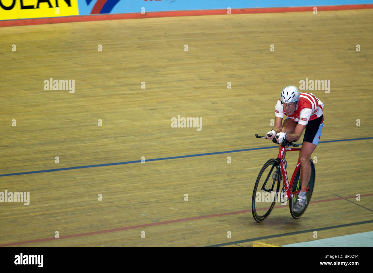 Indoor cycle track hi-res stock photography and images - Alamy