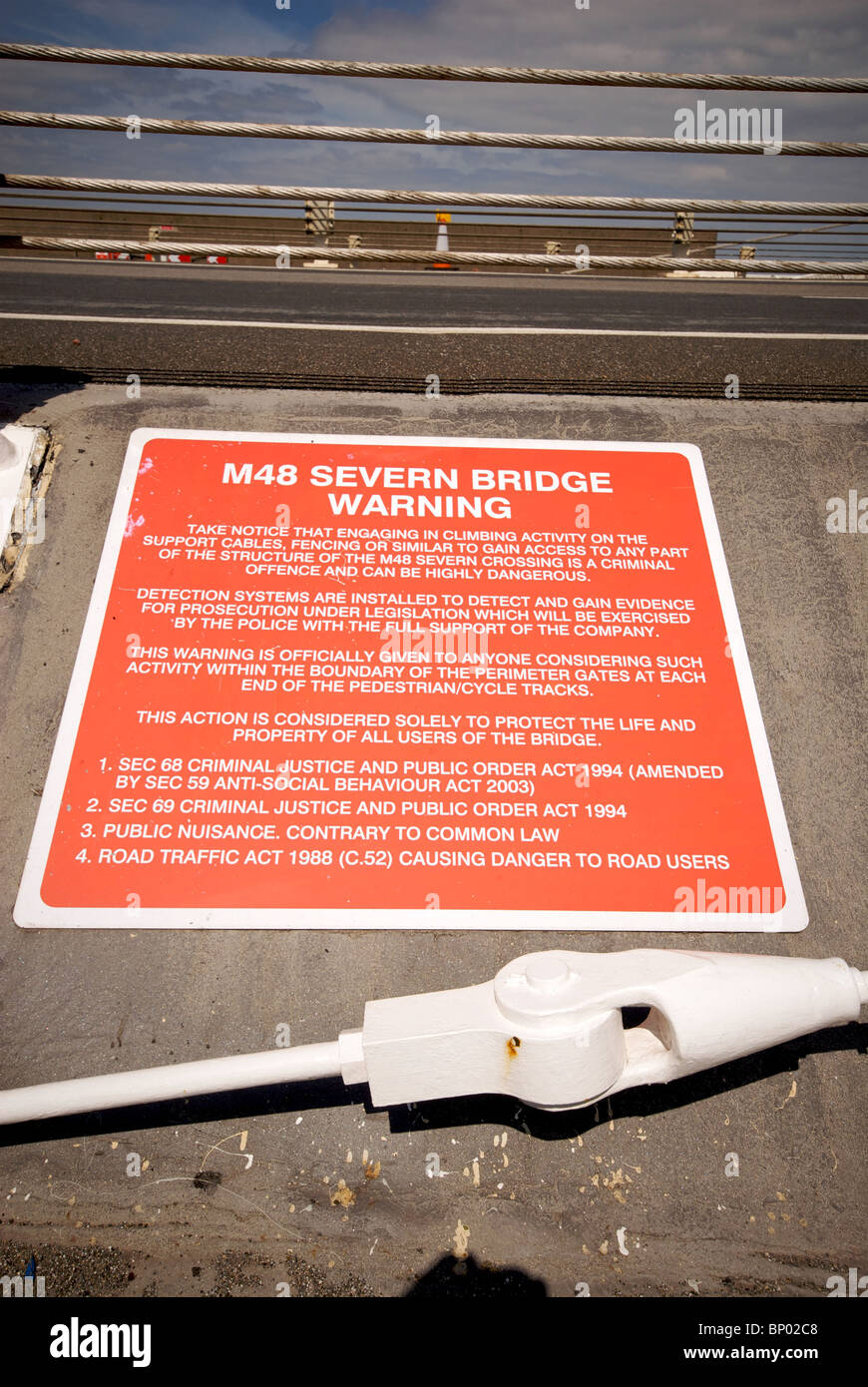 River Severn Bridge UK Warning Sign Stock Photo - Alamy