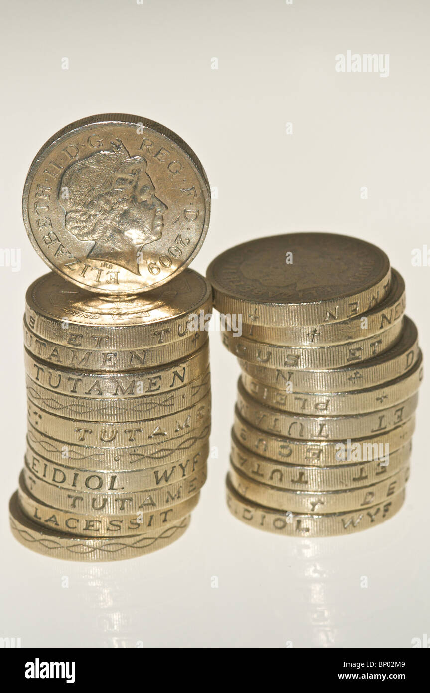 Stack of money hi-res stock photography and images - Alamy