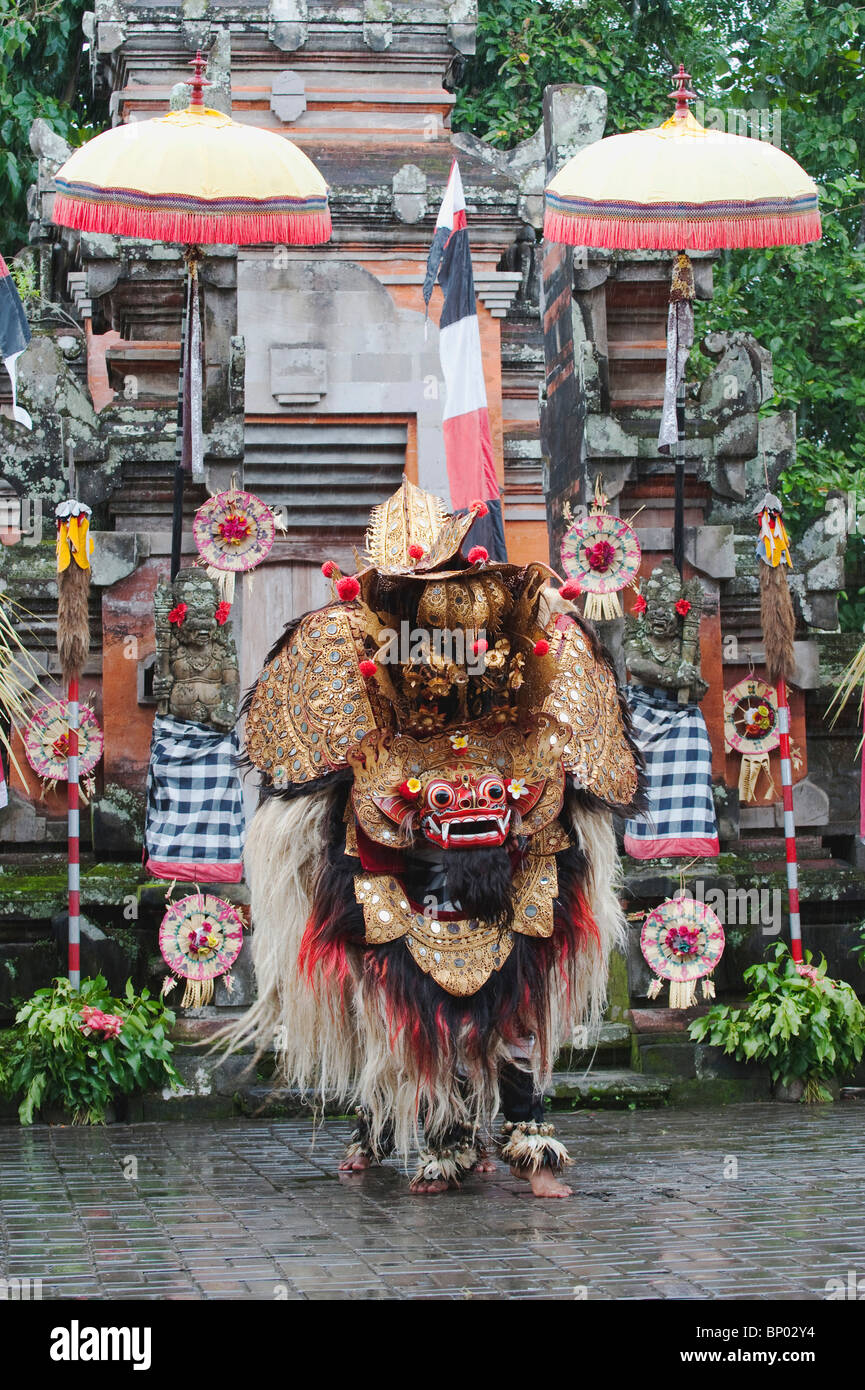 Barong dance hi-res stock photography and images - Alamy