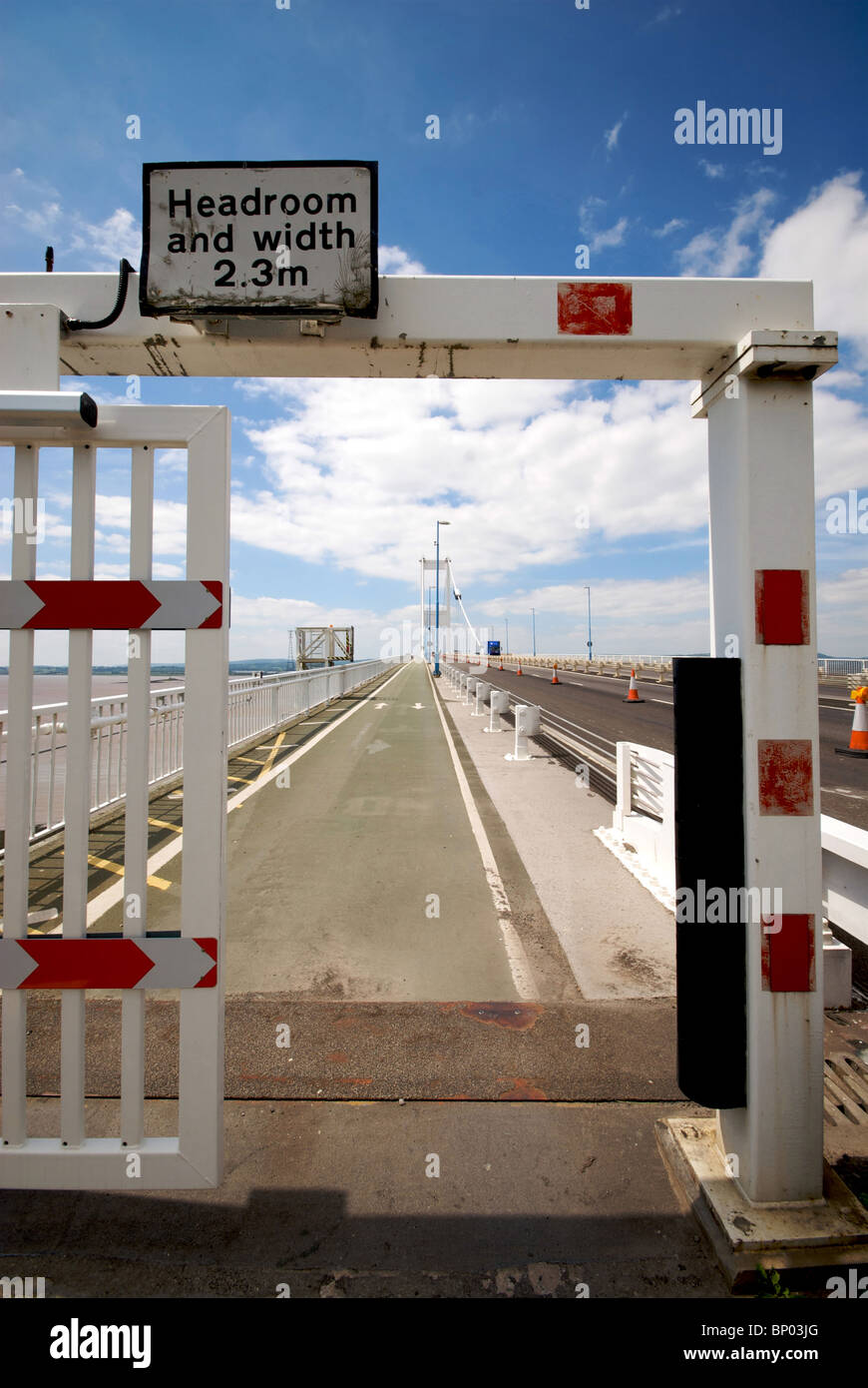 River Severn Bridge UK M4 Road Walk Cycle Way Gate Stock Photo - Alamy