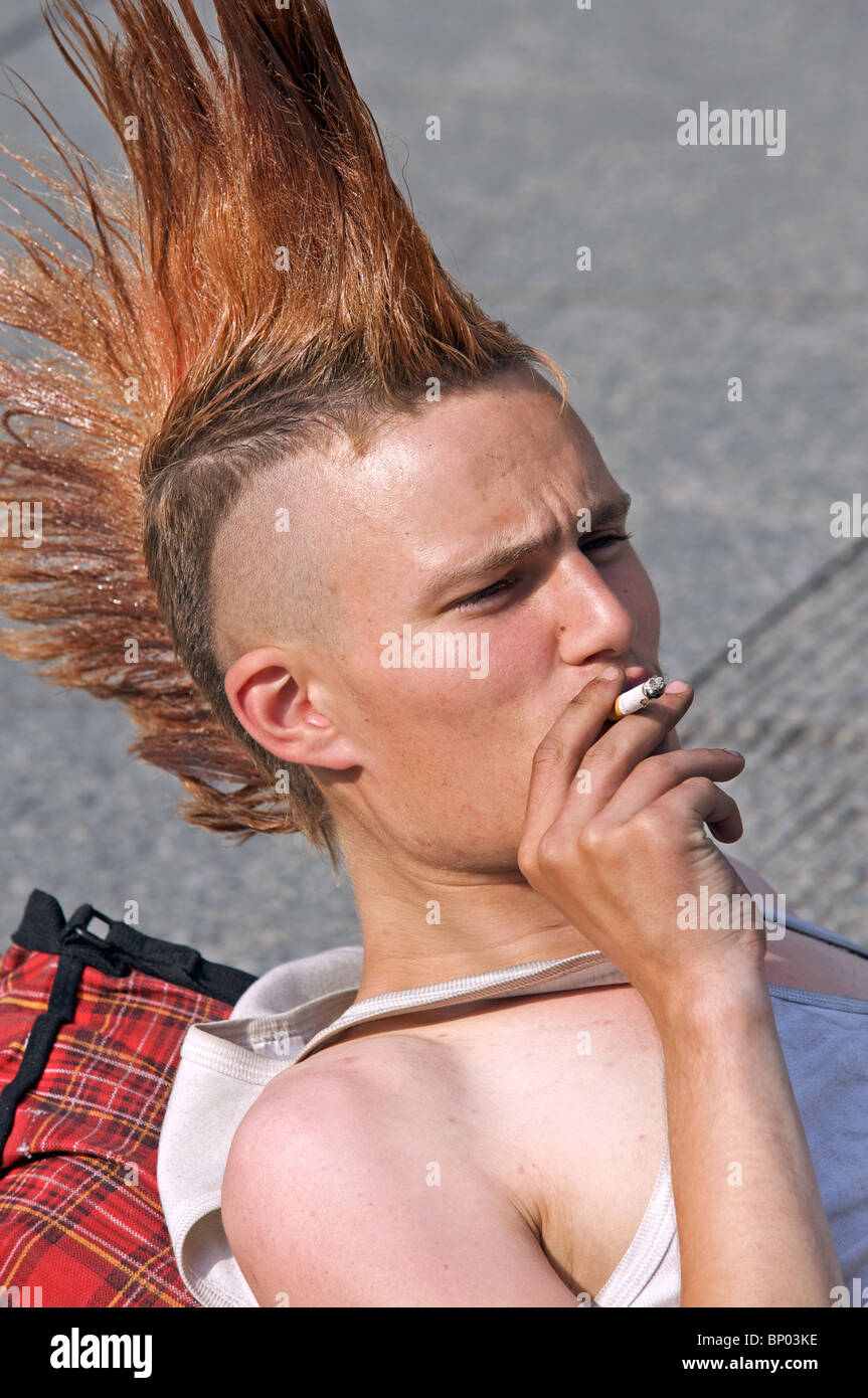 Punk fashion culture hi-res stock photography and images - Alamy