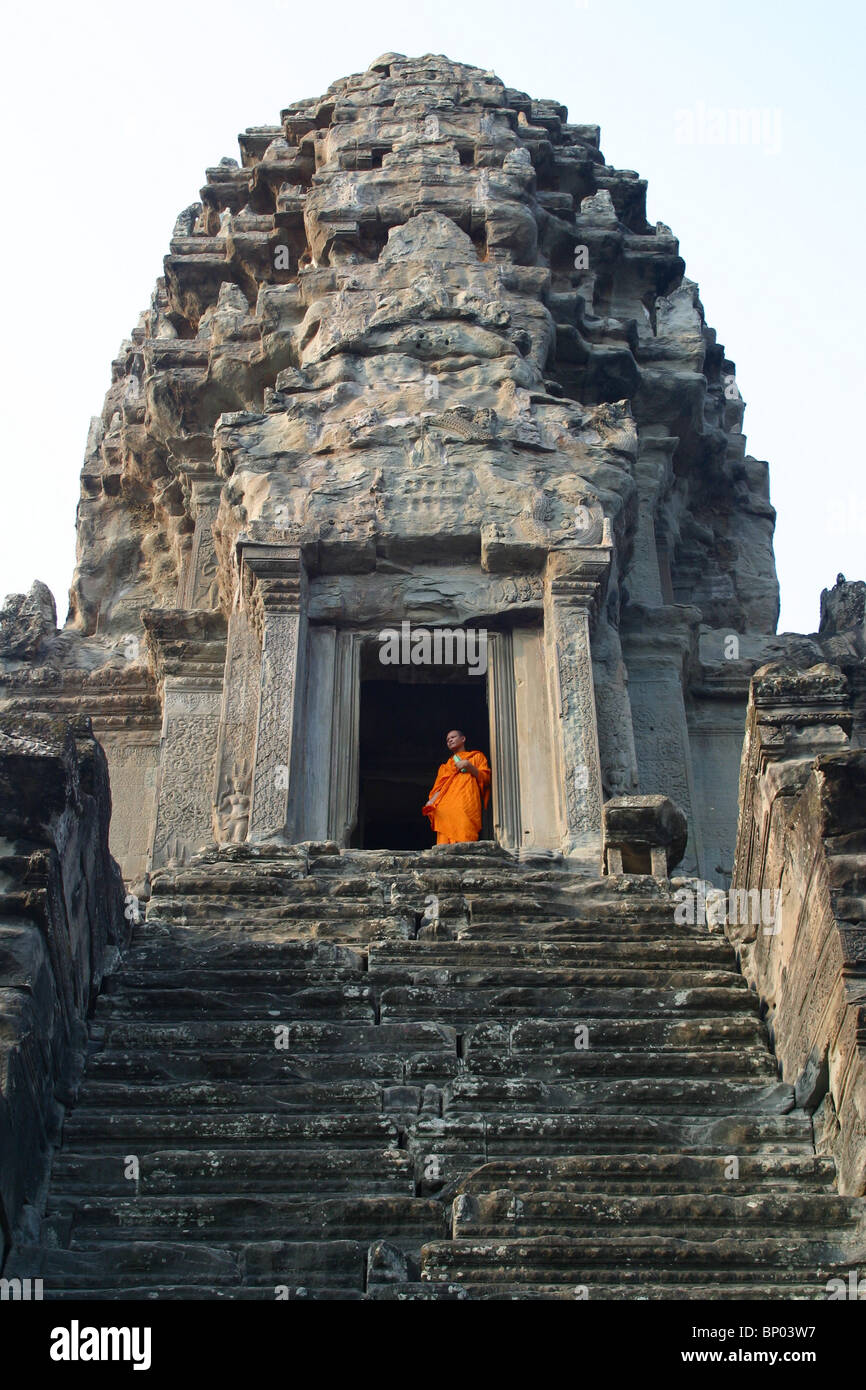 stairs to the tower of Angkor Wat Stock Photo - Alamy