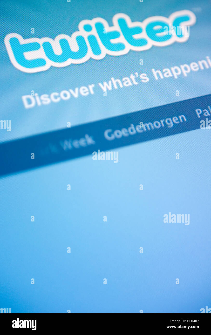 Twitter logo hi-res stock photography and images - Alamy