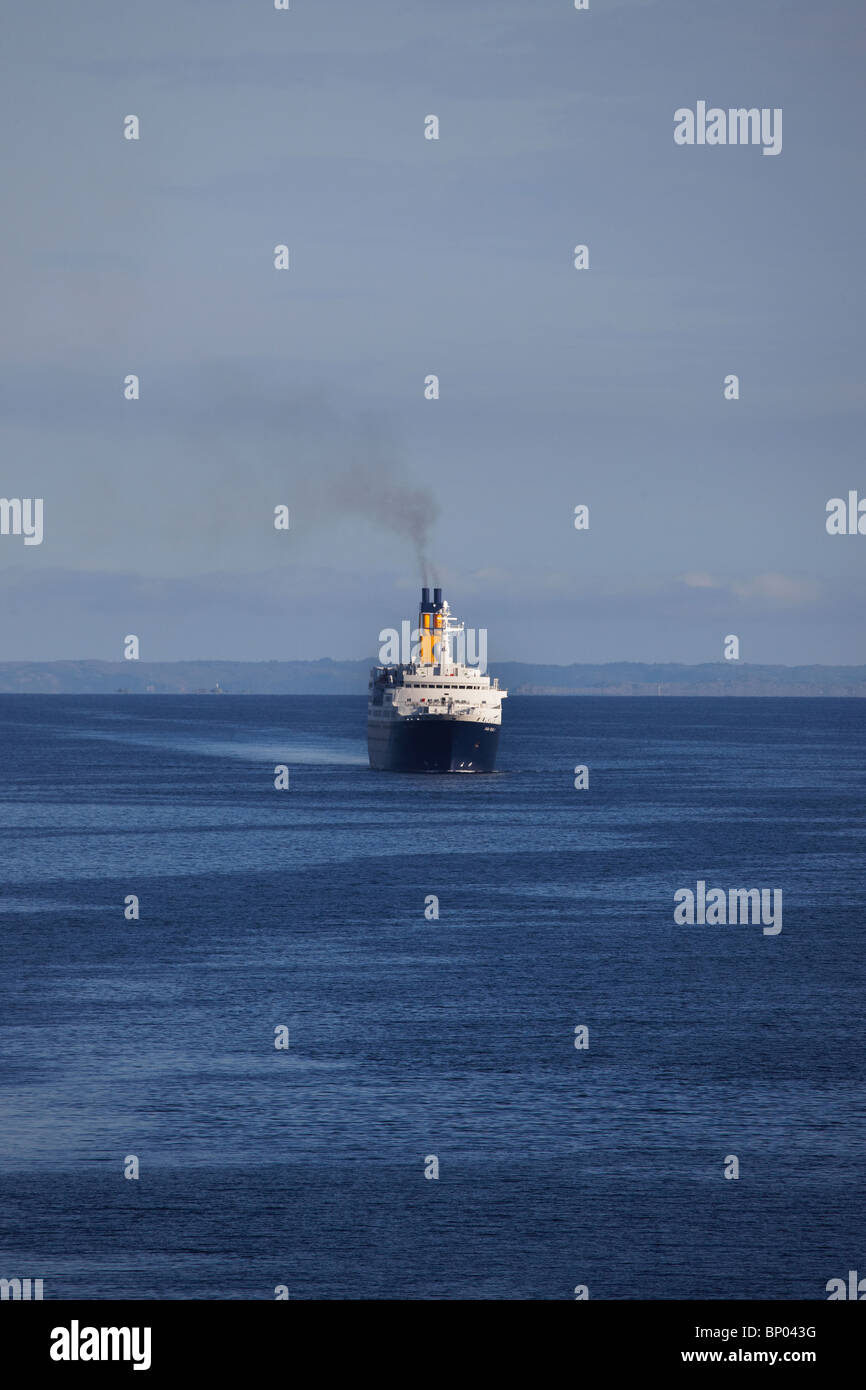Cruise ship saga pearl ii hi-res stock photography and images - Alamy