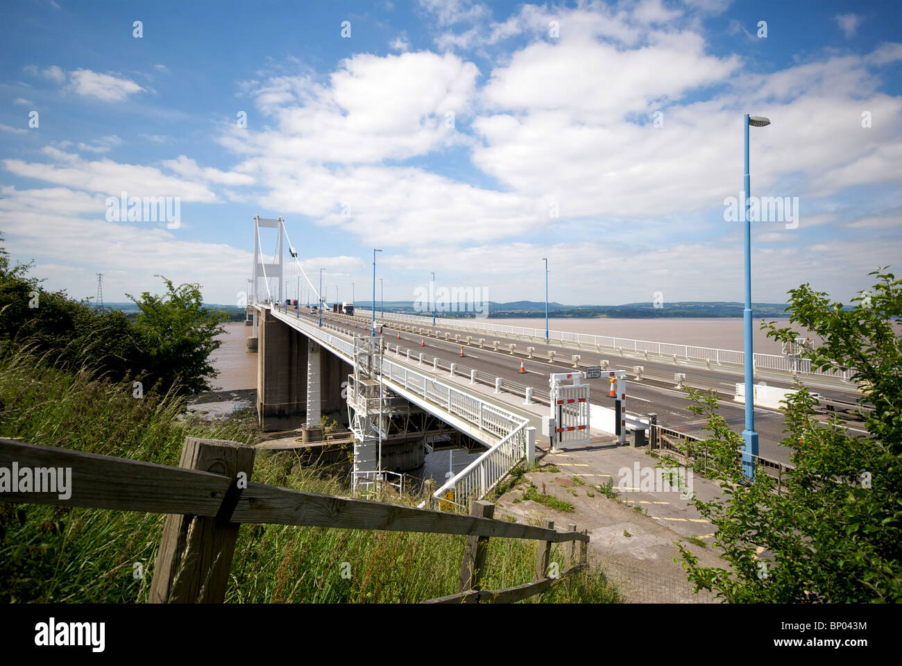 M4 road hi-res stock photography and images - Alamy