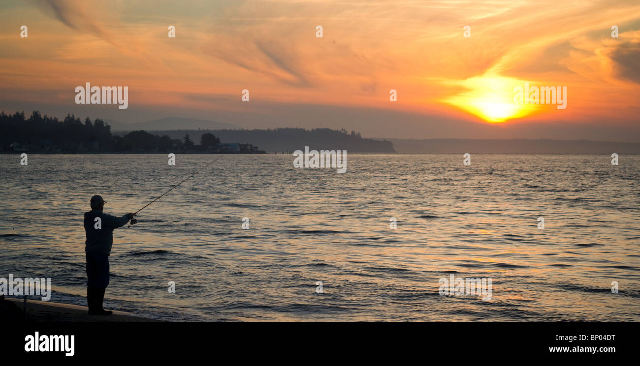 Fishing line beach fly hi-res stock photography and images - Alamy