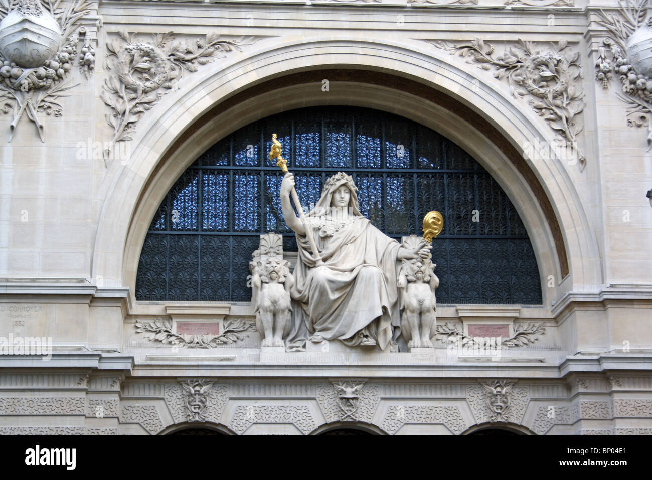 Bnp paribas paris hi-res stock photography and images - Alamy