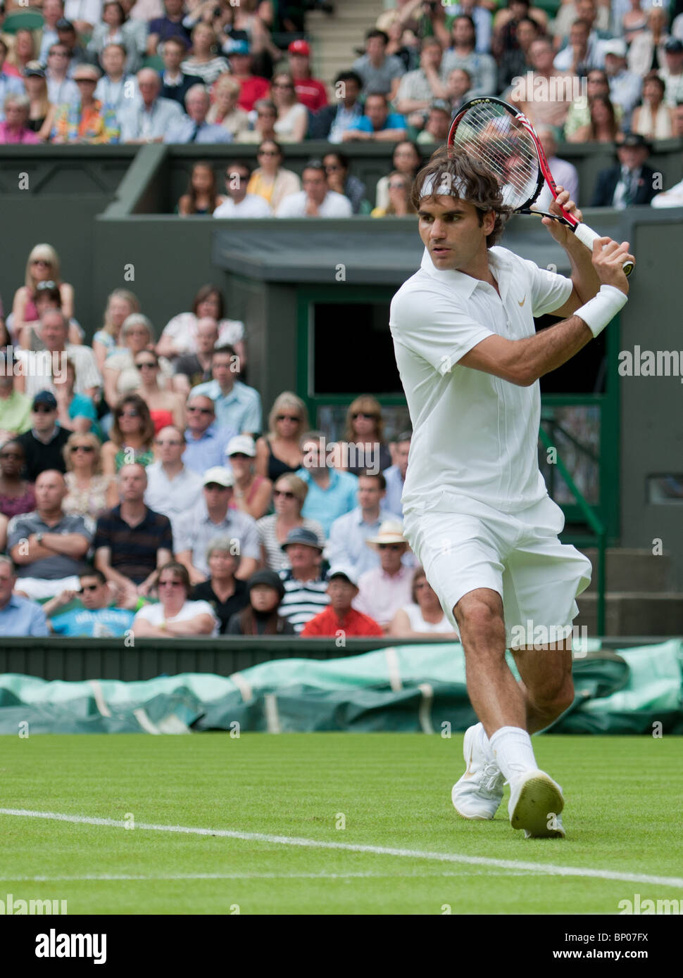 The Wimbledon Tennis Championships 2010 Roger Federer Stock Photo - Alamy