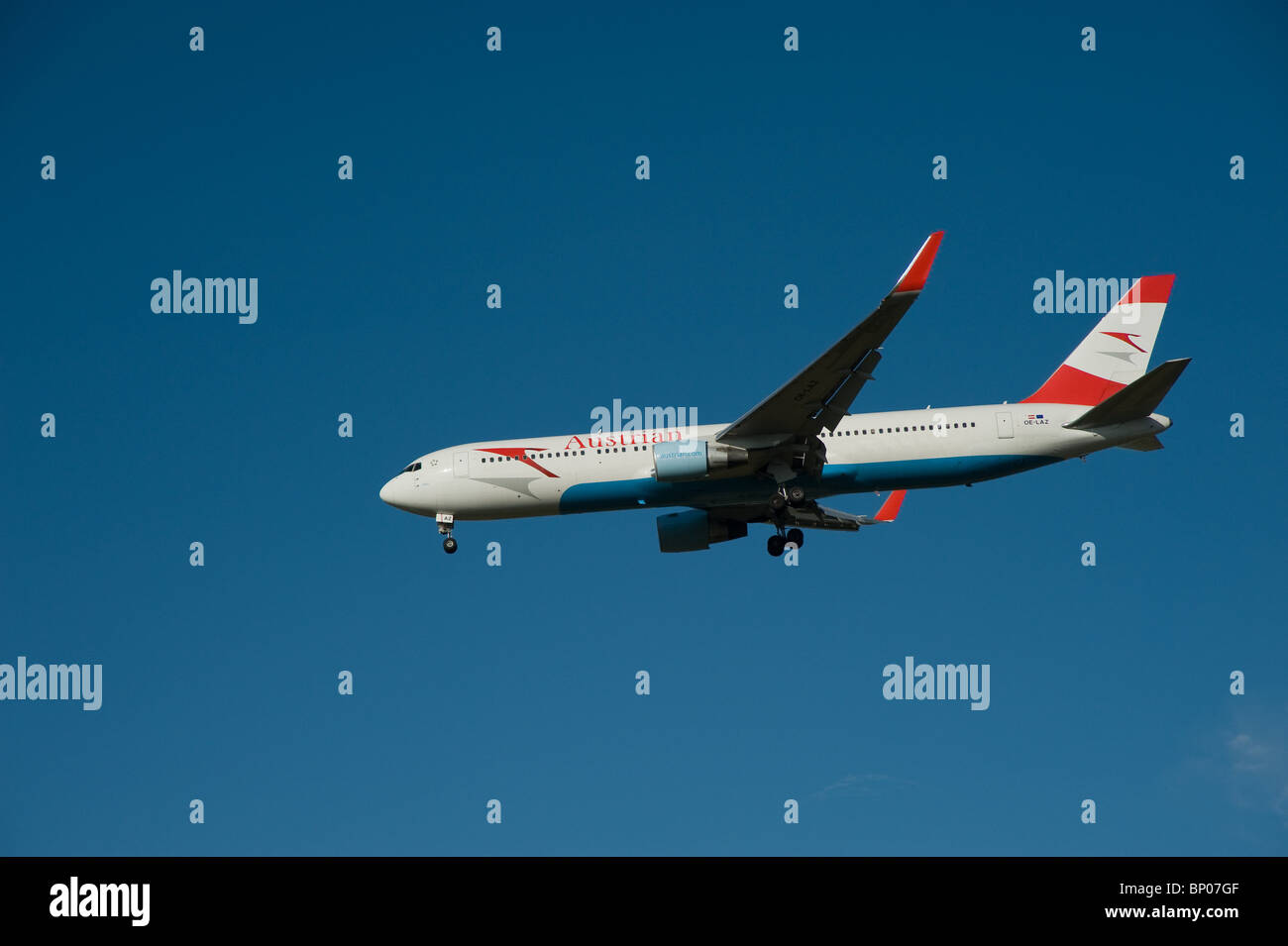 Passagierflugzeug, Austrian Airlines - Passenger Airplane, Austrian ...