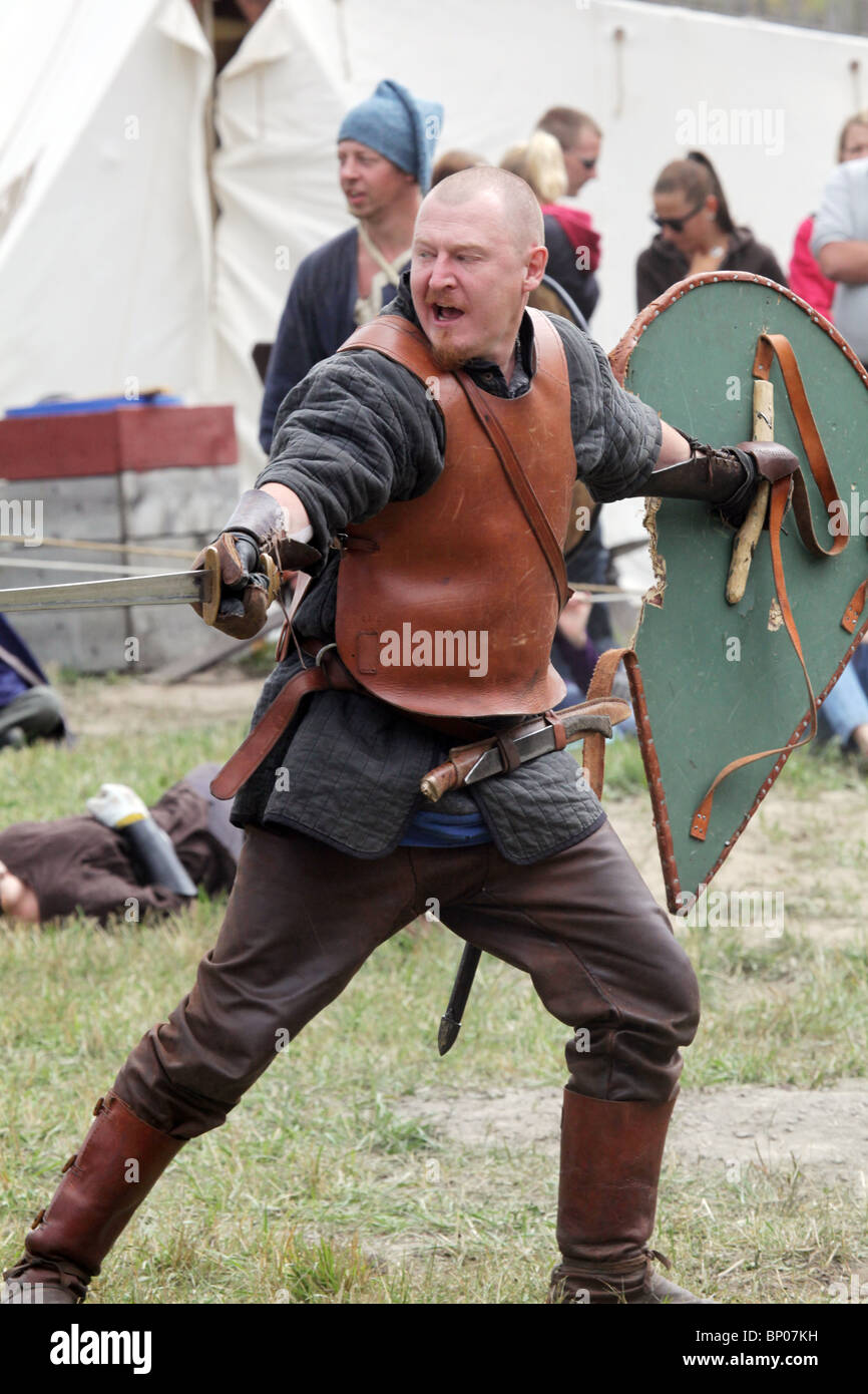Viking fight shield hi-res stock photography and images - Alamy