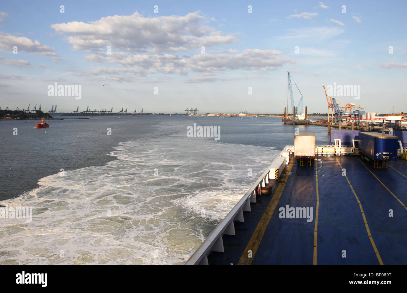 Rotterdam harbor container hi-res stock photography and images - Alamy