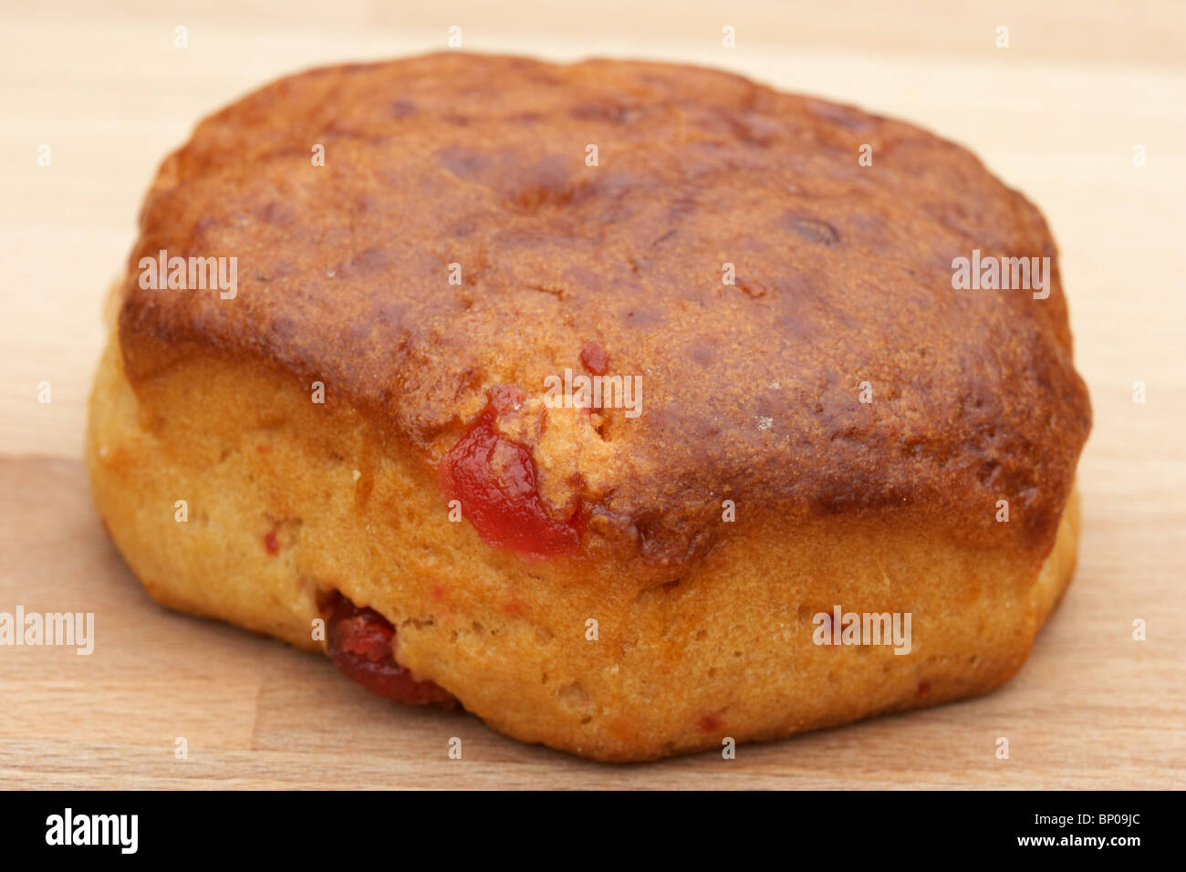 Single scone hi-res stock photography and images - Alamy