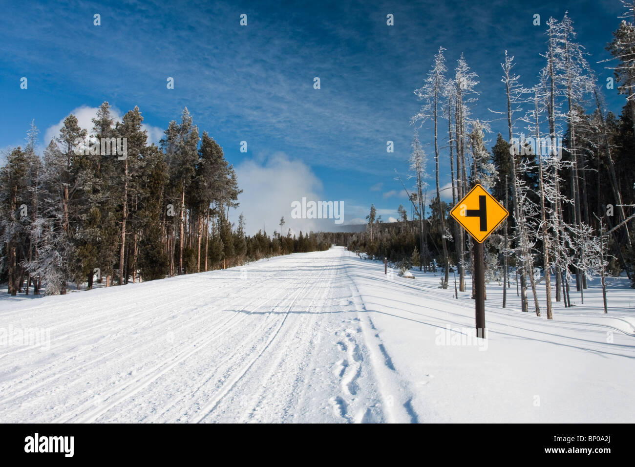 Road and road junction sign, Yellowstone National Park,Wyoming, USA ...