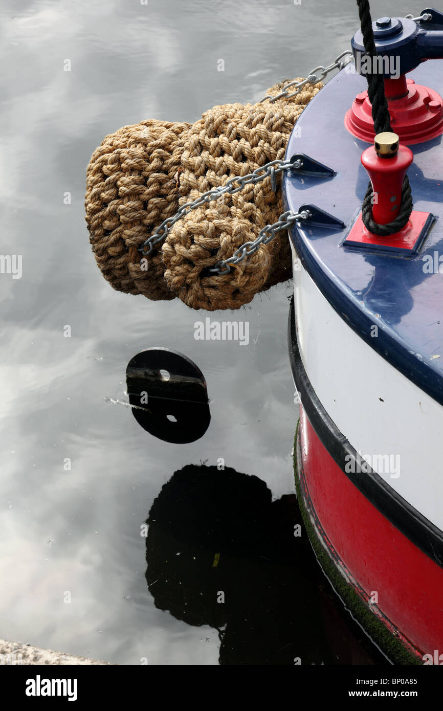 Woven narrowboat fender hi-res stock photography and images - Alamy