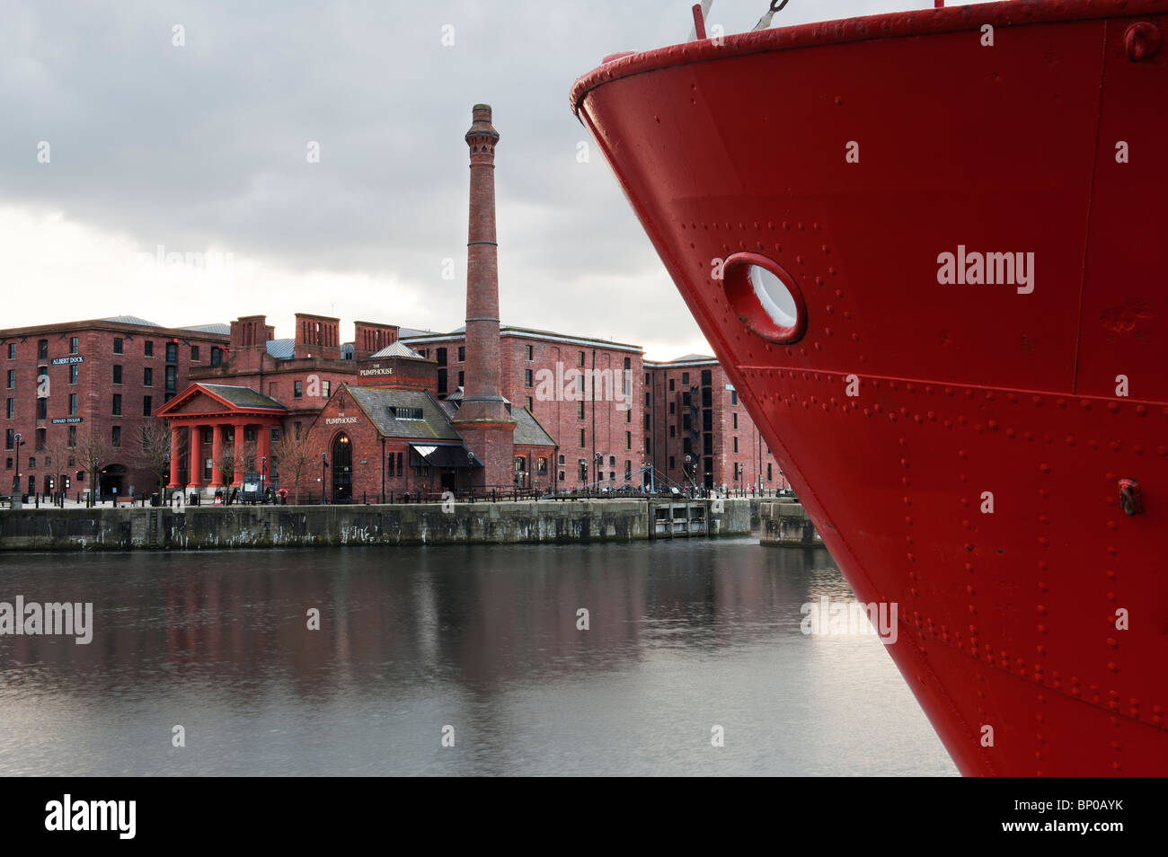 Edward albert dock hi-res stock photography and images - Alamy