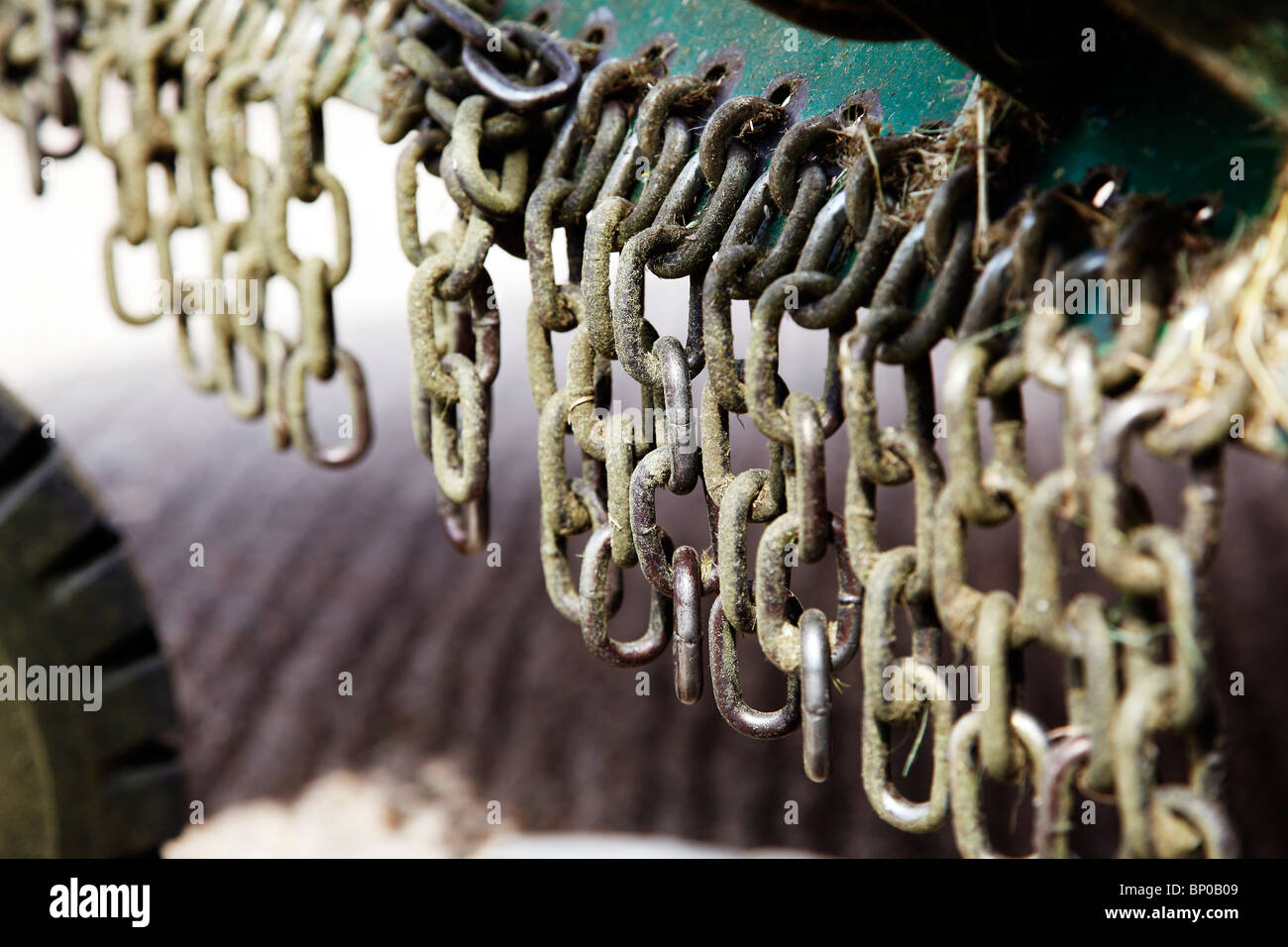 Chain guard hi-res stock photography and images - Alamy