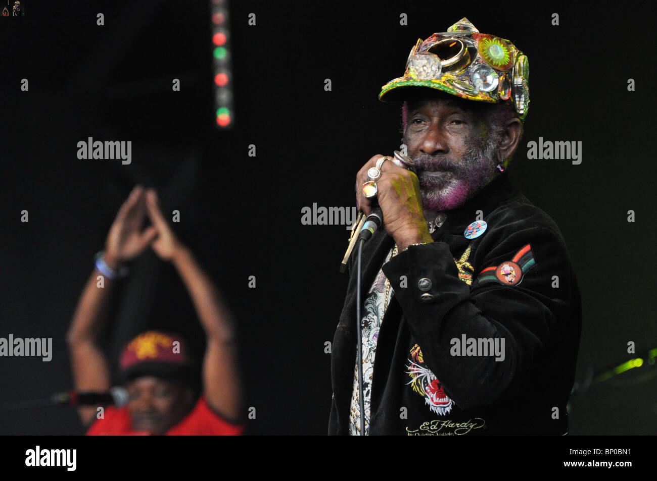 Lee scratch perry singing hi-res stock photography and images - Alamy