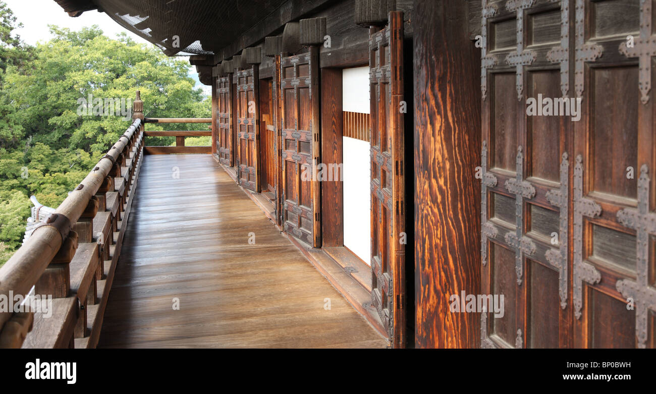 Japanese Wooden Doors Stock Photos & Japanese Wooden Doors Stock Images ...