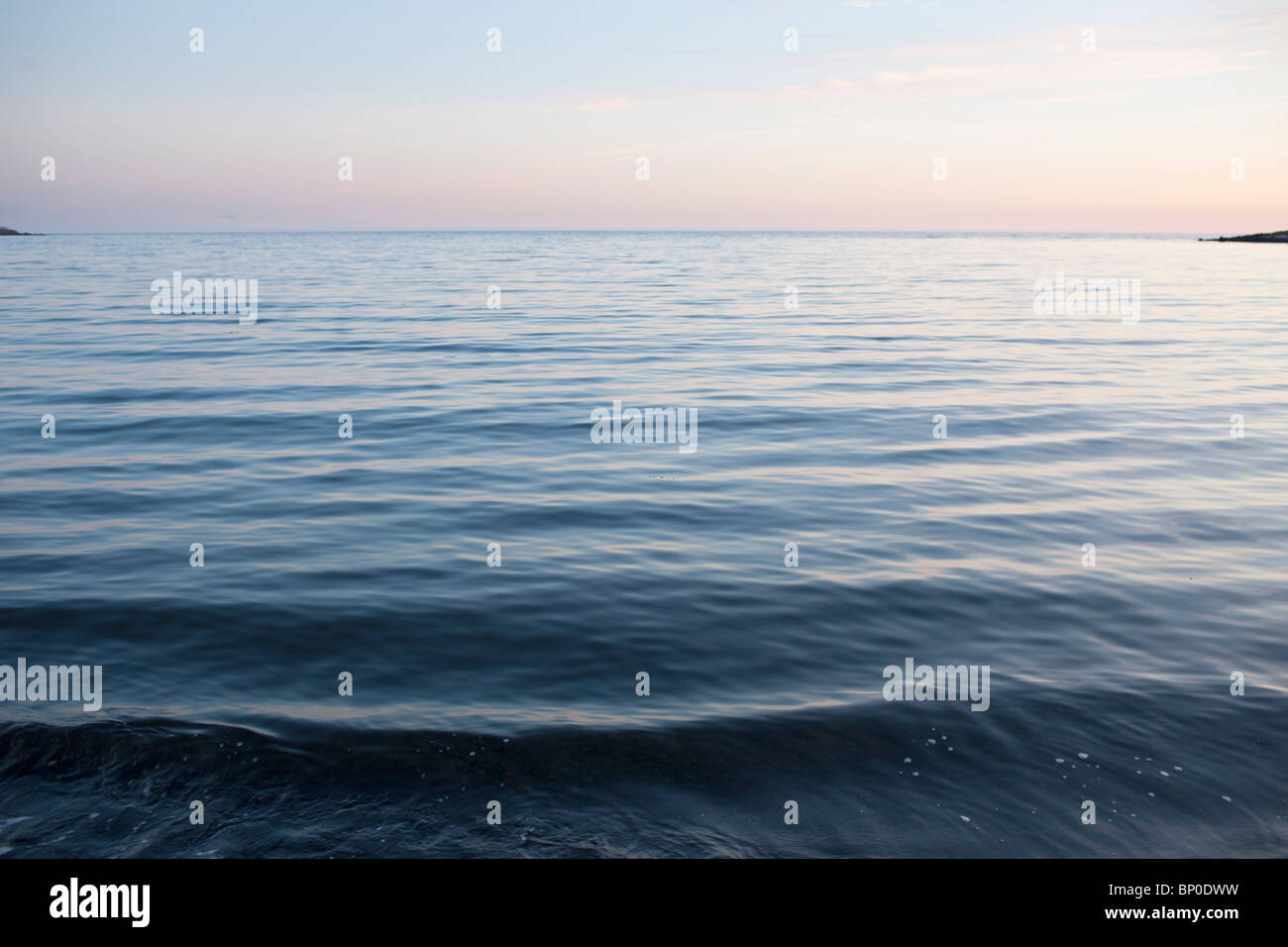 The ocean at midnight at Grotta, Iceland Stock Photo - Alamy