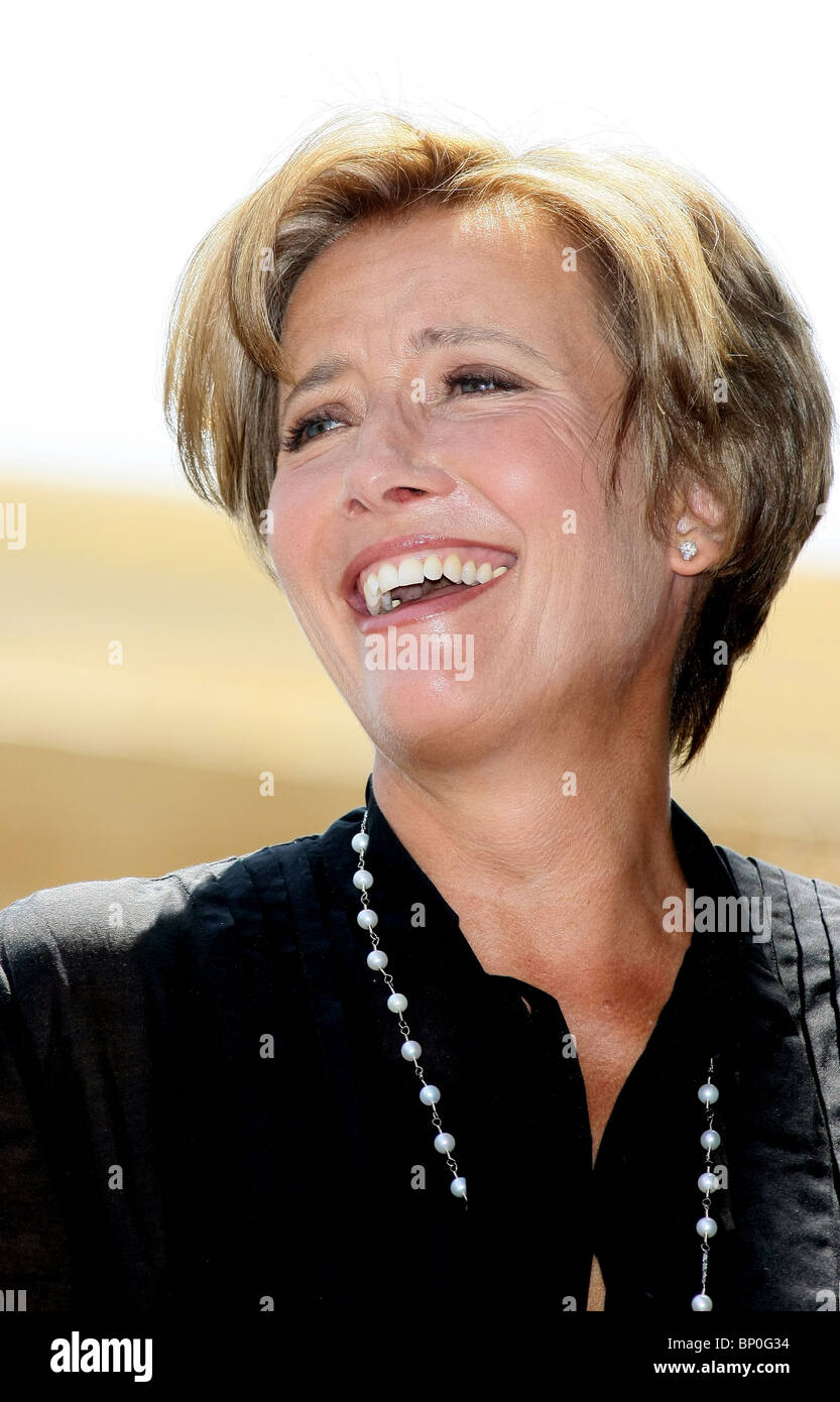 EMMA THOMPSON EMMA THOMPSON HONORED WITH A STAR ON THE HOLLYWOOD WALK ...