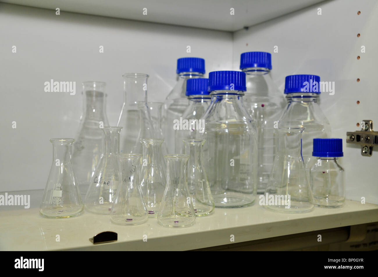 Scientific research instruments hi-res stock photography and images - Alamy