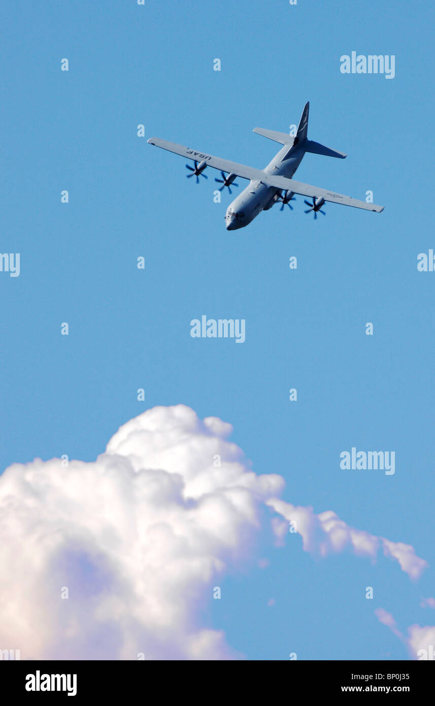 Military hercules hi-res stock photography and images - Alamy