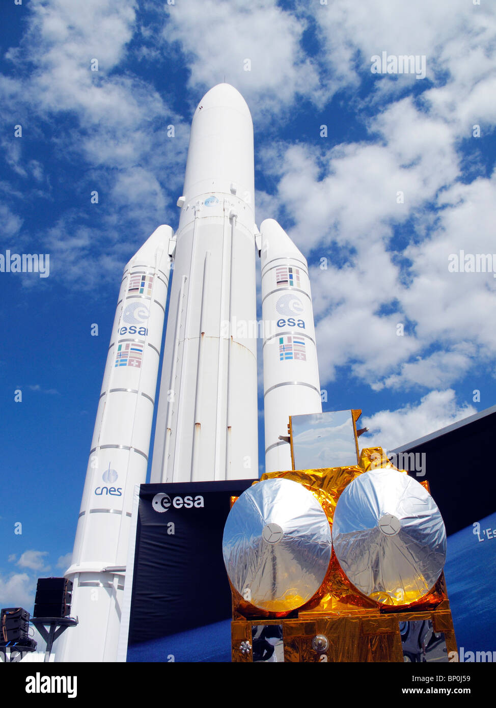 Ariane 5 rocket hi-res stock photography and images - Alamy