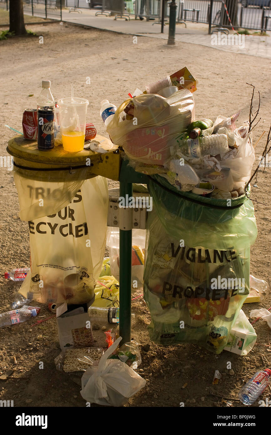 France, Paris, dustbins Stock Photo - Alamy