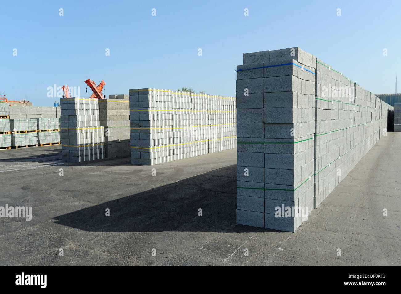Cement blocks hi-res stock photography and images - Alamy