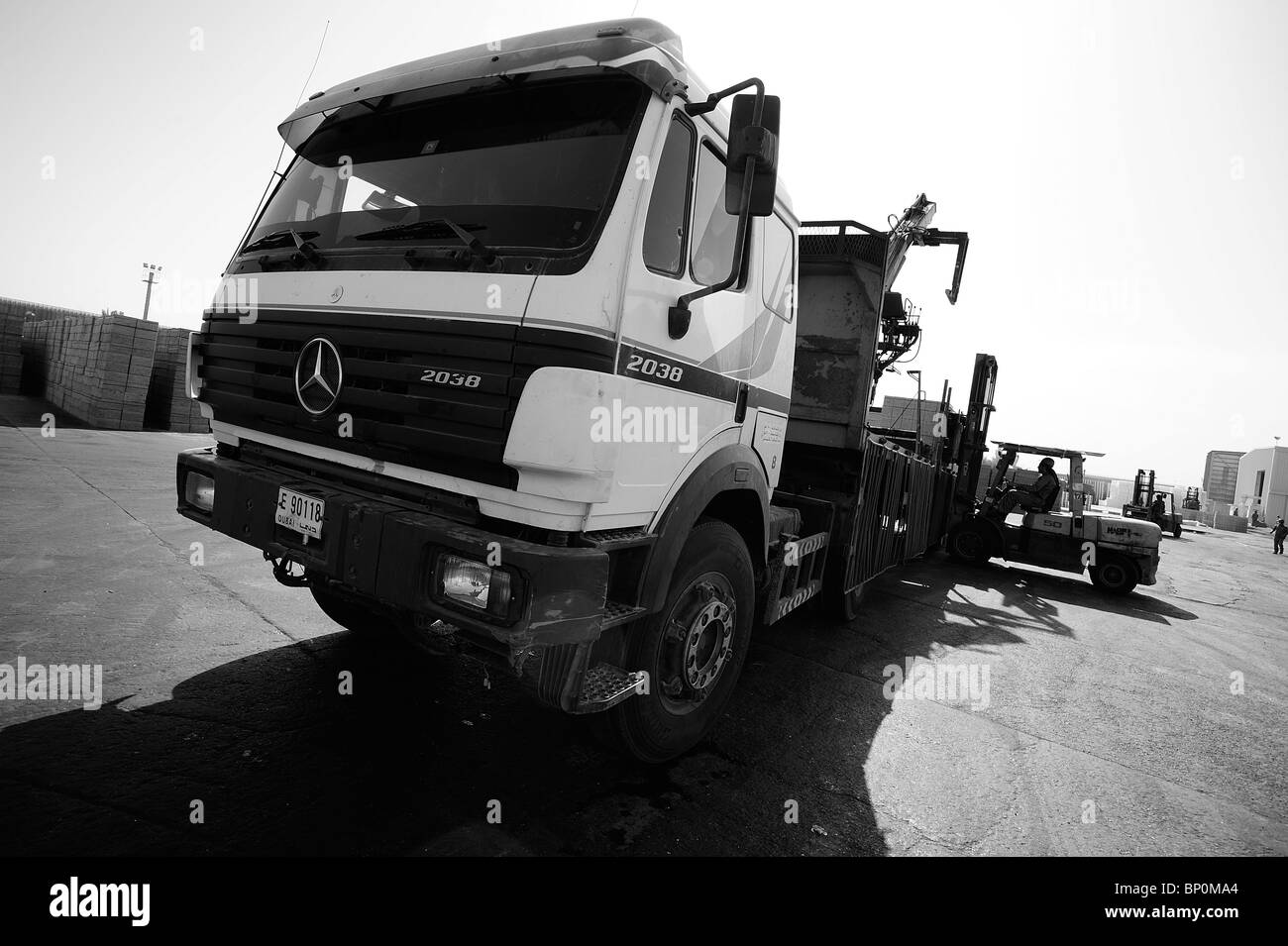 Truck loading hi-res stock photography and images - Alamy